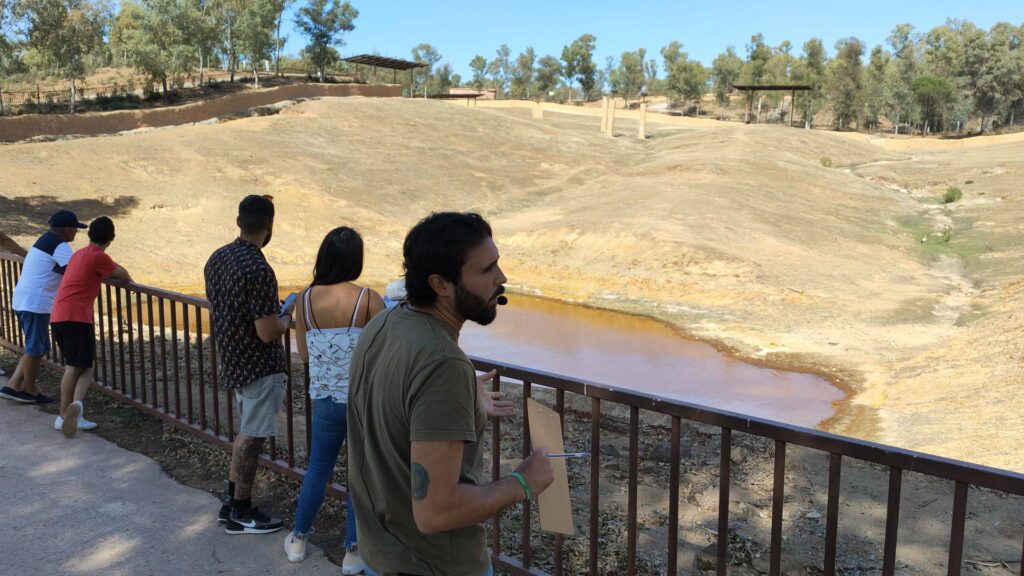 Rescue and shelter of confiscated animals (RAADE) - Fundación Biodiversidad